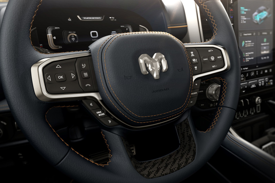 2025 Ram 1500 REV | Finch Chrysler Dodge Jeep Ram London Ontario